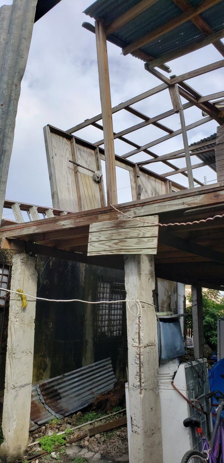 Anciano lucha por recuperarse a tres años de María – A Cuentagotas